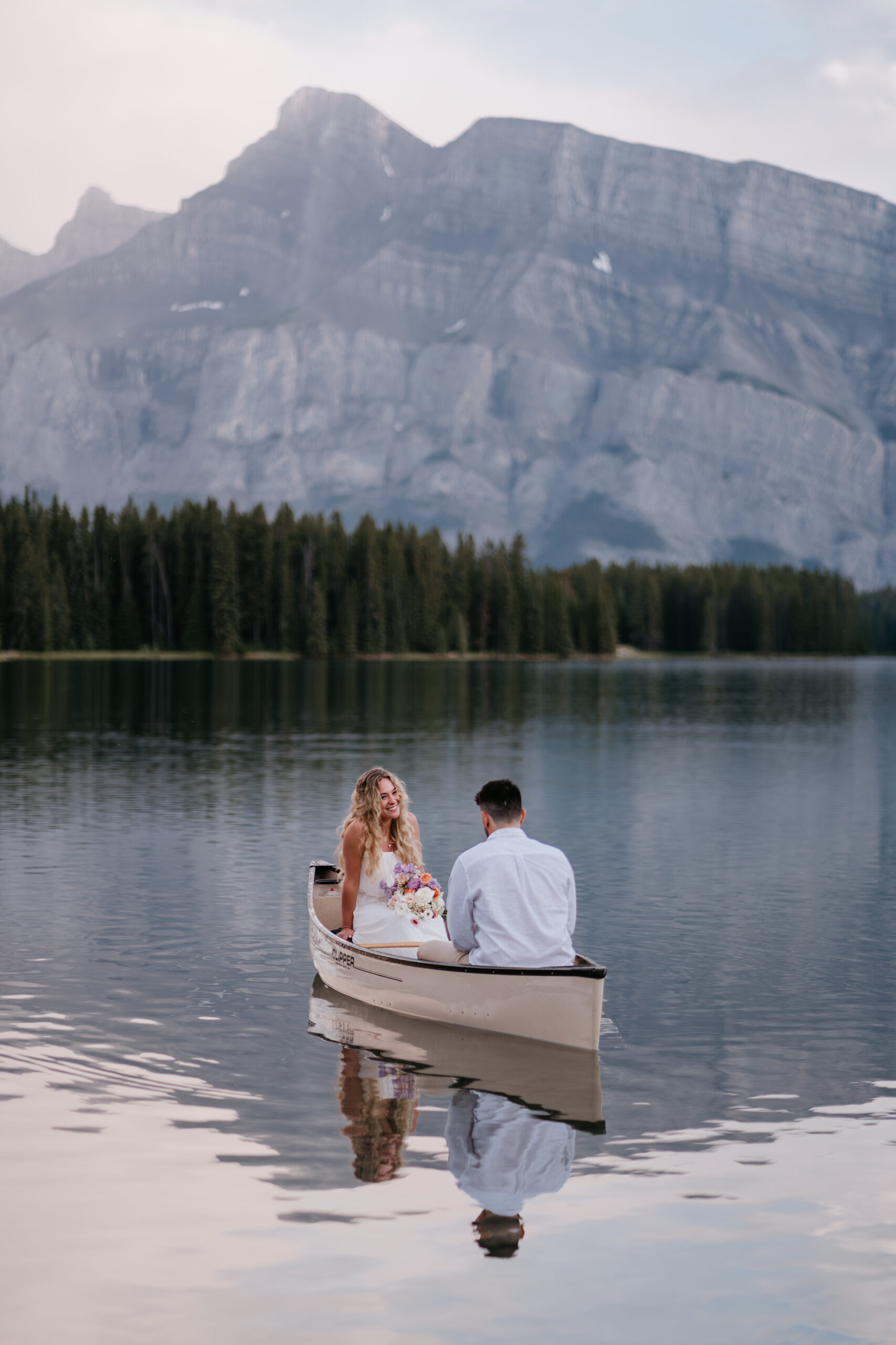 How to Elope in Banff in 2025/2026: A Banff Elopement Guide - Elope Wilder