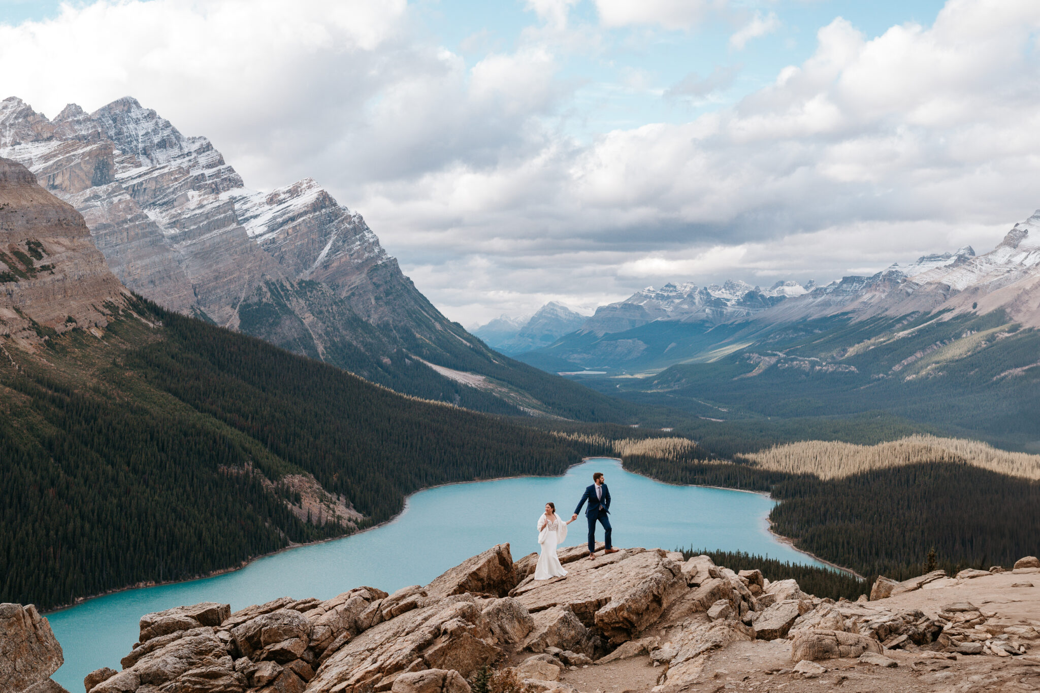 How to Elope in Banff in 2025/2026: A Banff Elopement Guide - Elope Wilder
